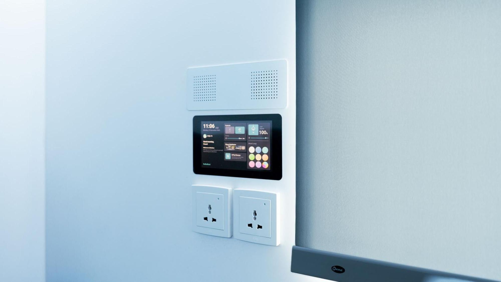 BOBOPOD PANCORAN, JAKARTA CAPSULE HOTEL